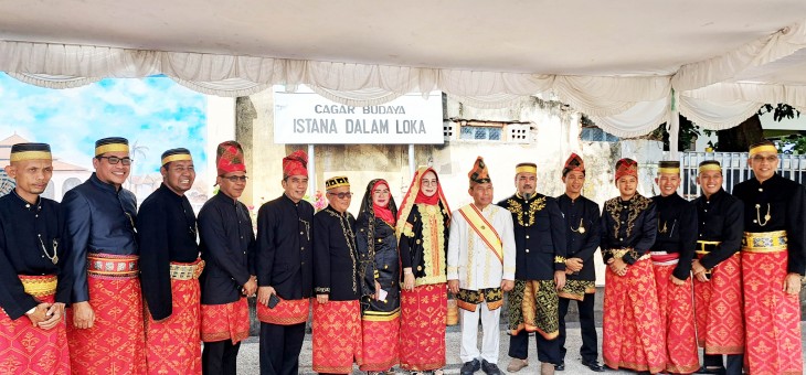 PPID Kabupaten Sumbawa Barat - Hadiri Pengangkatan Rajamuda Kesultanan ...